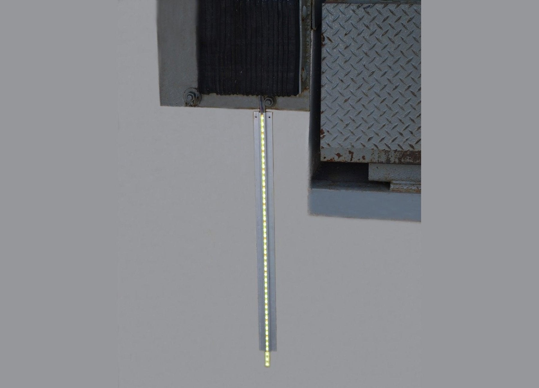 TGL-30-000 | Multi-Fab Loading Dock Guide Light Set 12V – Excel Solutions